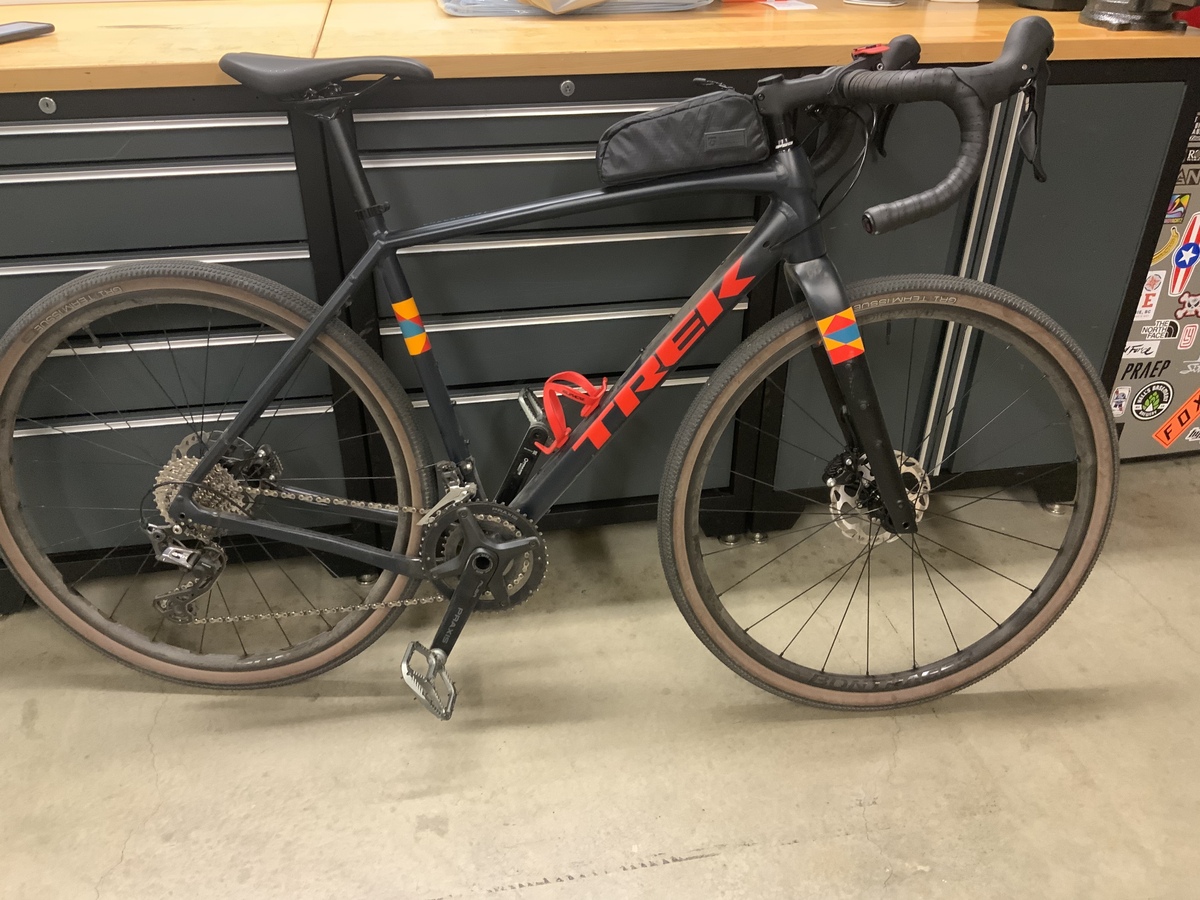2022 Trek Checkpoint ALR 5
