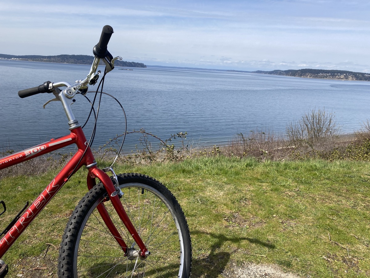 Stolen Trek Navigator 300