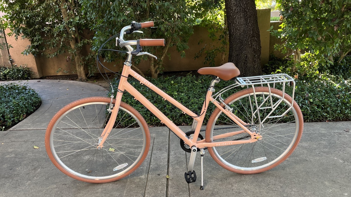 2022 Priority Bicycles Classic Plus