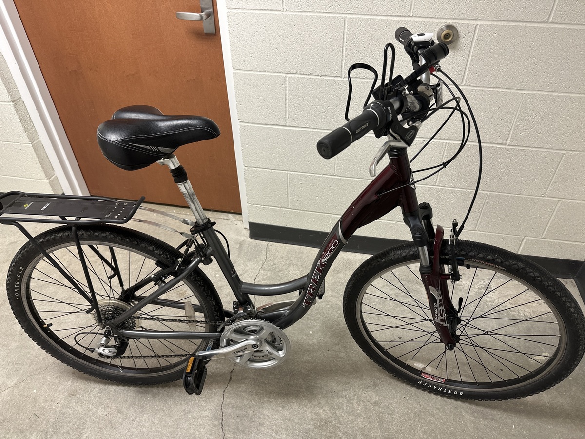 Stolen Trek Navigator 200