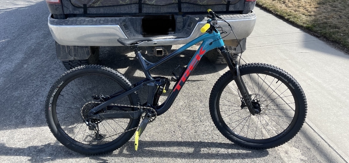 Stolen 2022 Trek Slash 8