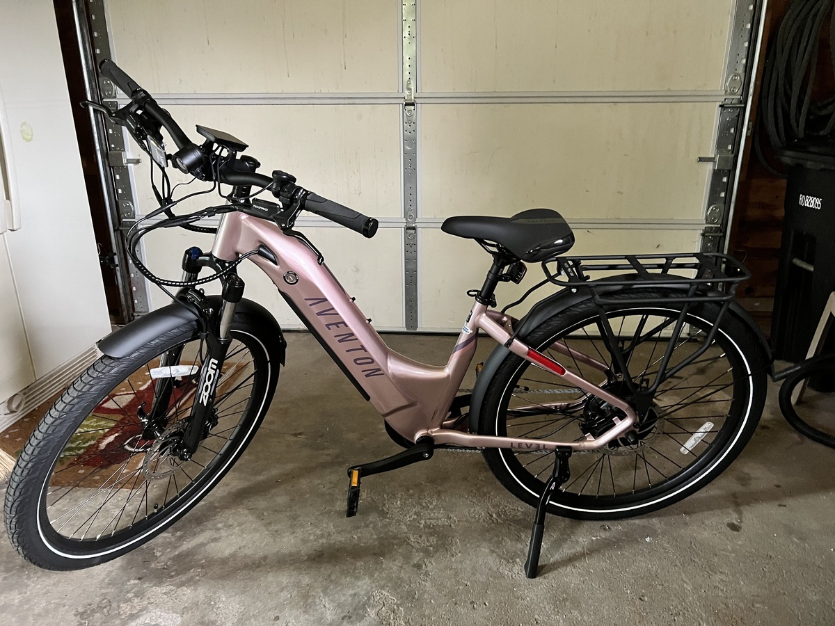 Aventón Level.2 Step-Through Commuter Ebike