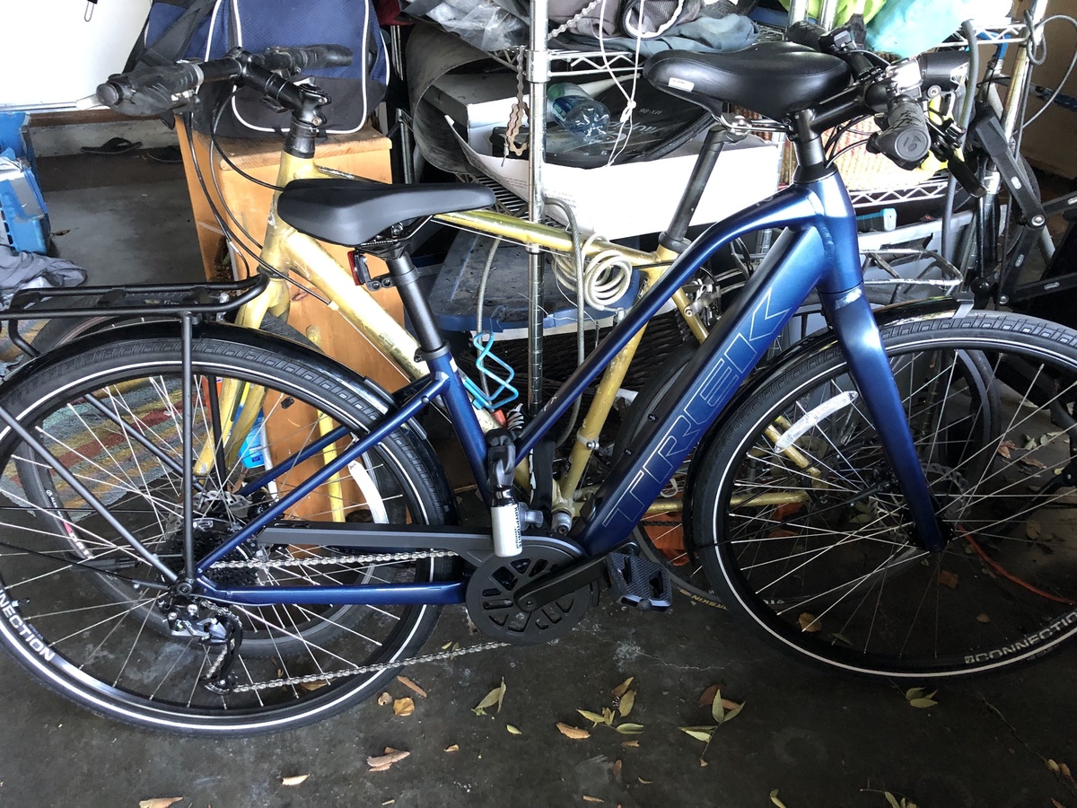 2022 Trek FX =+2 Stagger