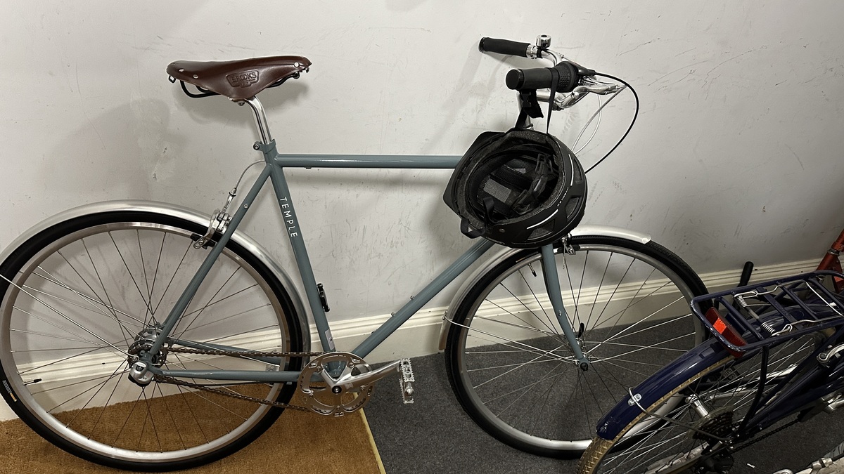 2022 Temple Cycles Metro three speed