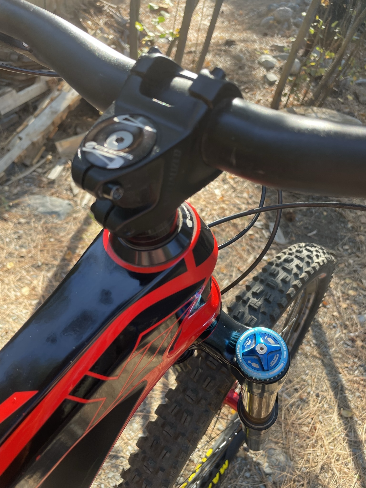 2016 YT Capra CF Pro Race