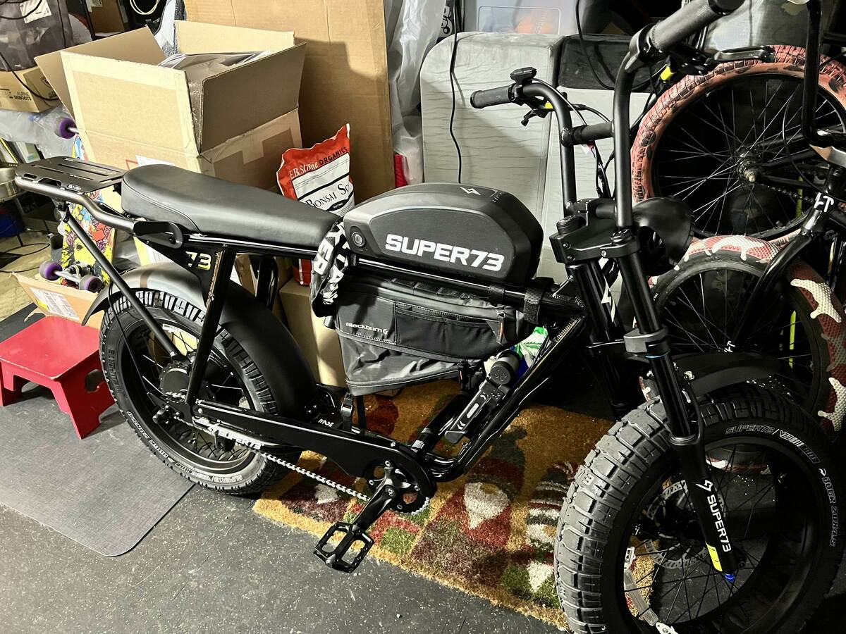 2022 Super73 S2 e-skateboard