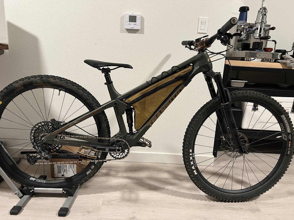 2021 Transition Bikes SPUR