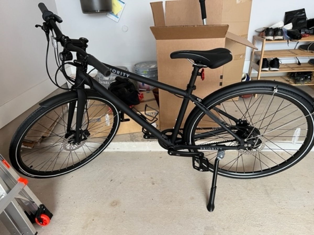 2022 Priority Bicycles Continuum Onyx2
