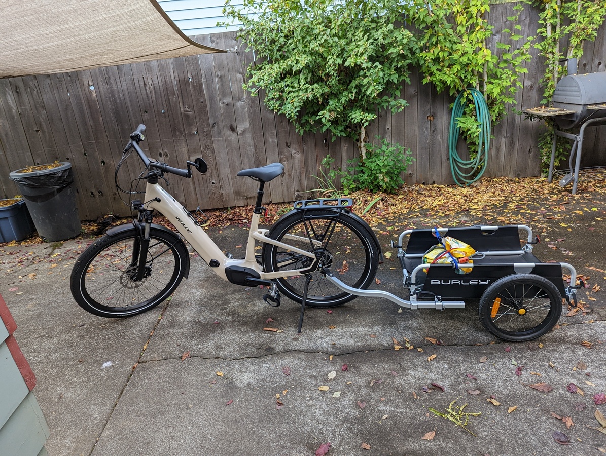 Burley Flatbed Cargo Trailer