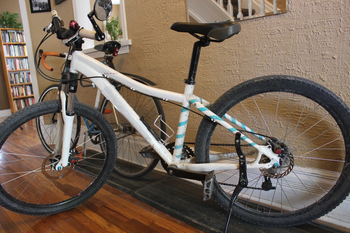 Stolen 2010 Specialized Myka Comp