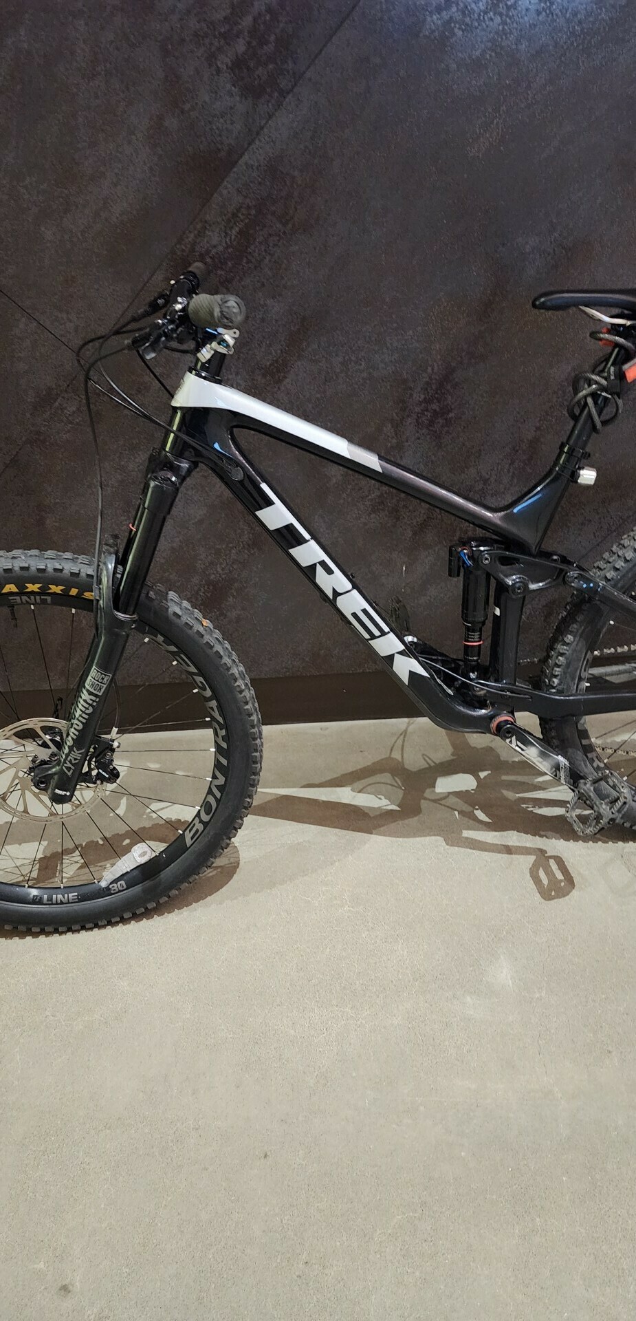 Stolen 2019 Trek Remedy