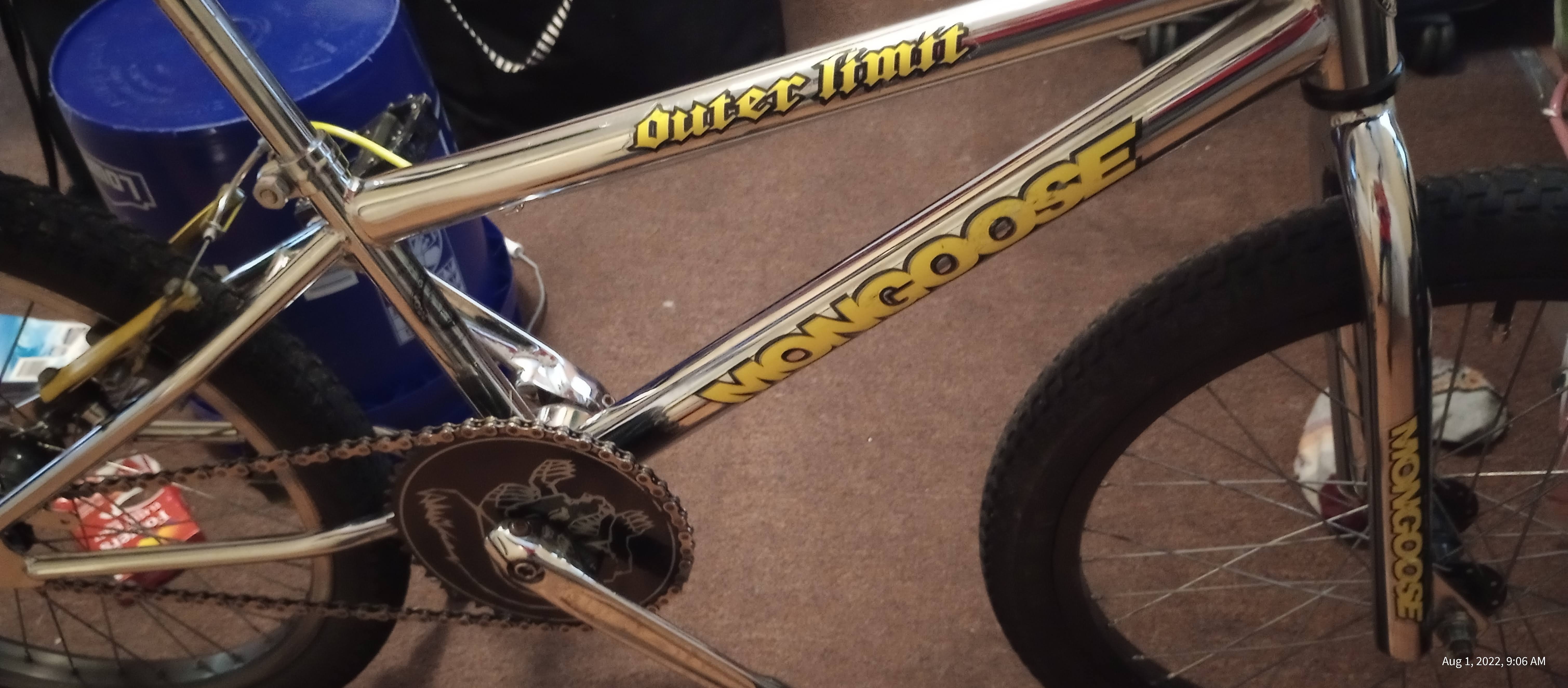 1998 Mongoose Outer limits