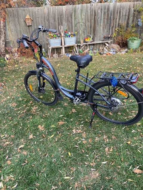 2022 Green Light Cycle Ltd.