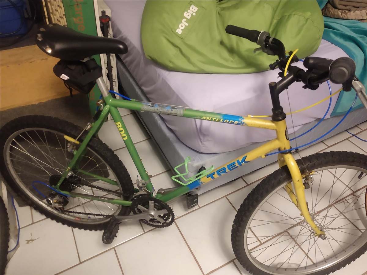 Trek 20" Antelope 800