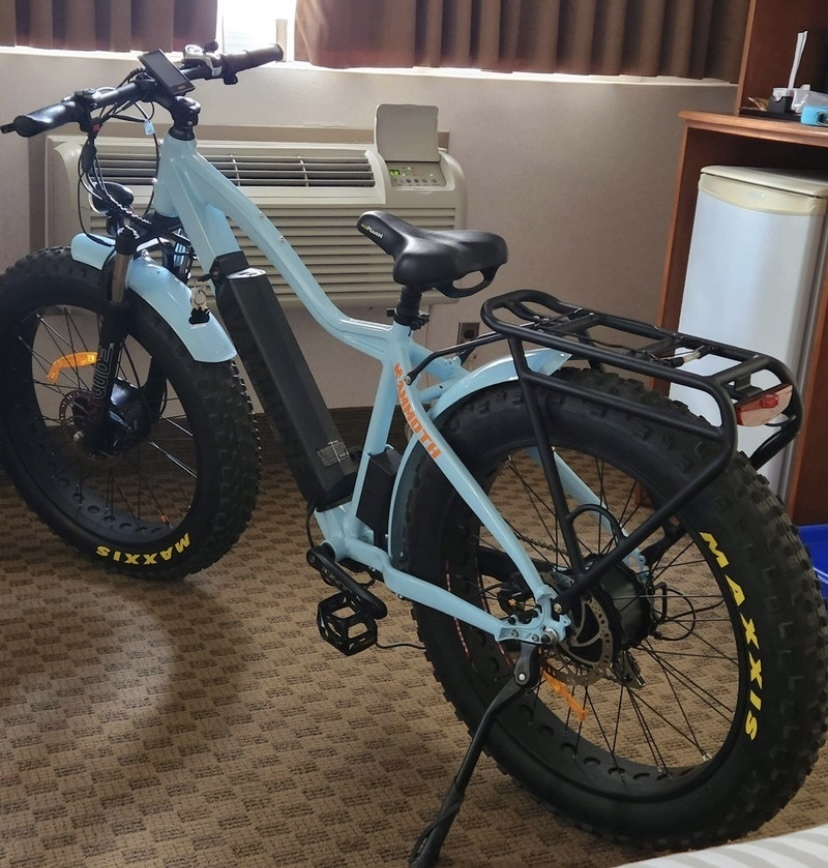2021 Vamoose cycles Mammoth Dual Motor 26” Fat eBike