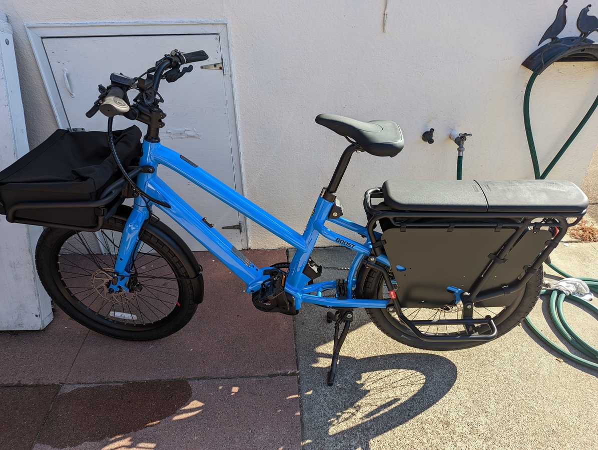 2022 Benno Boost E 10D Step-Through cargo bike rear