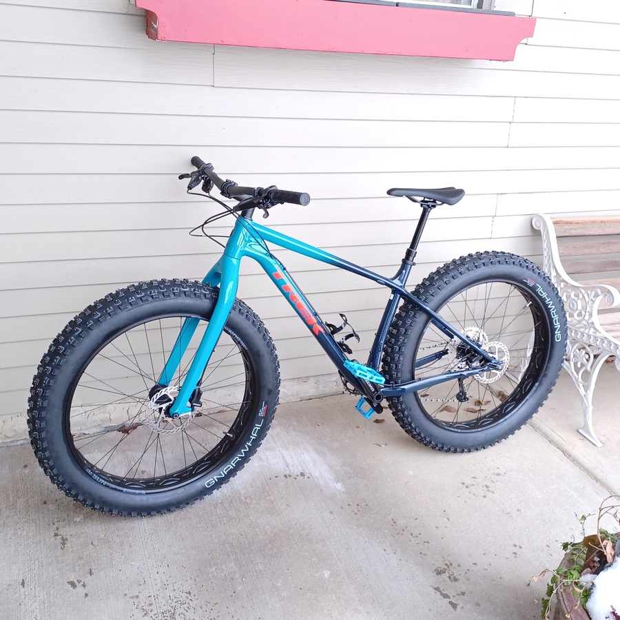 2022 Trek Farley 5