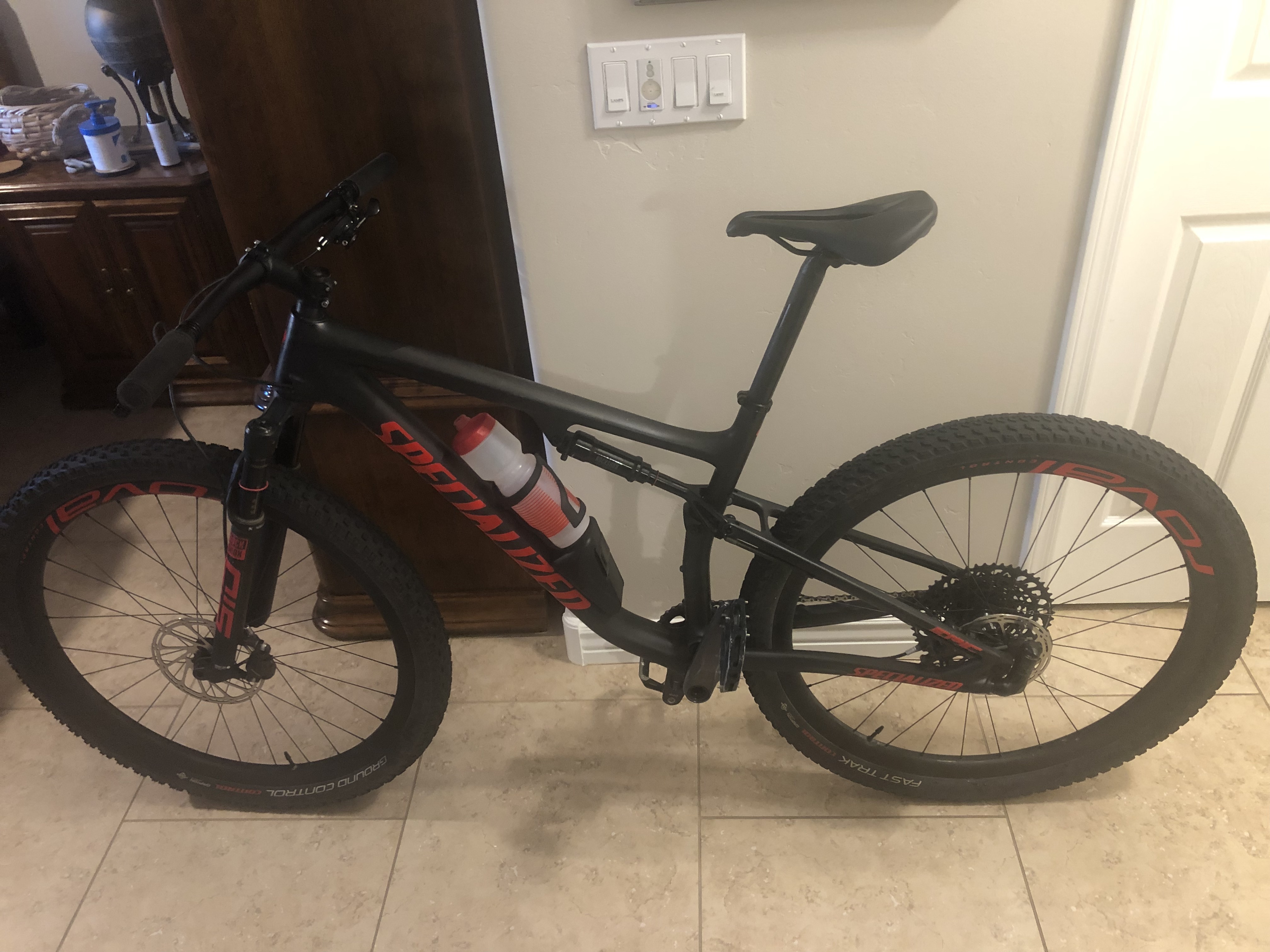 2021 Specialized Epic Expert