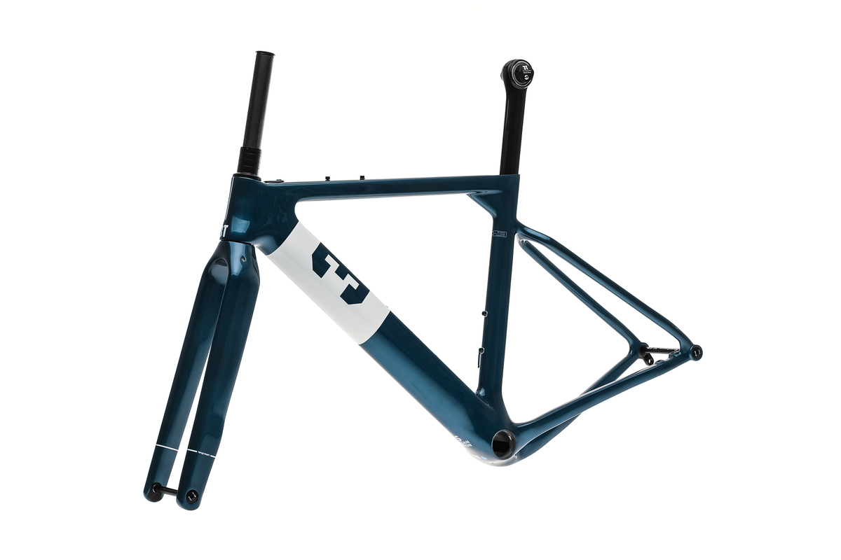 2022 3T Exploro TEAM