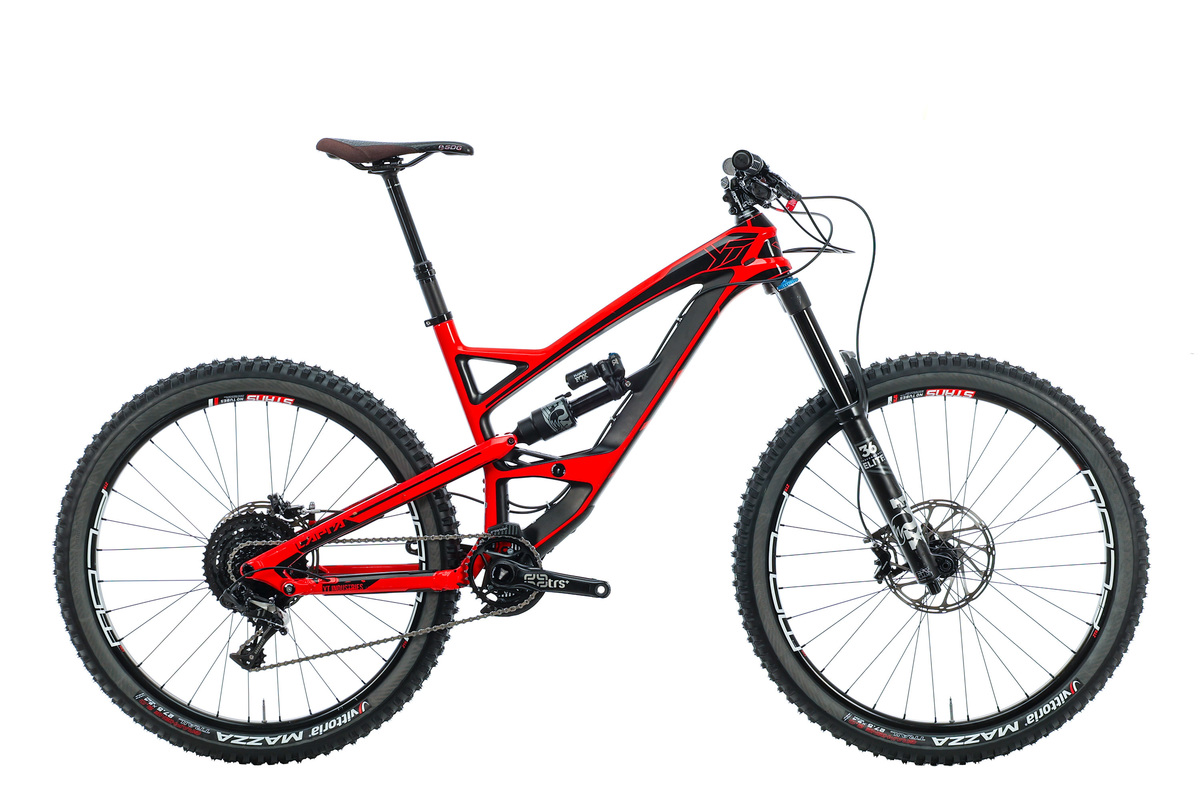 2017 YT Capra CF