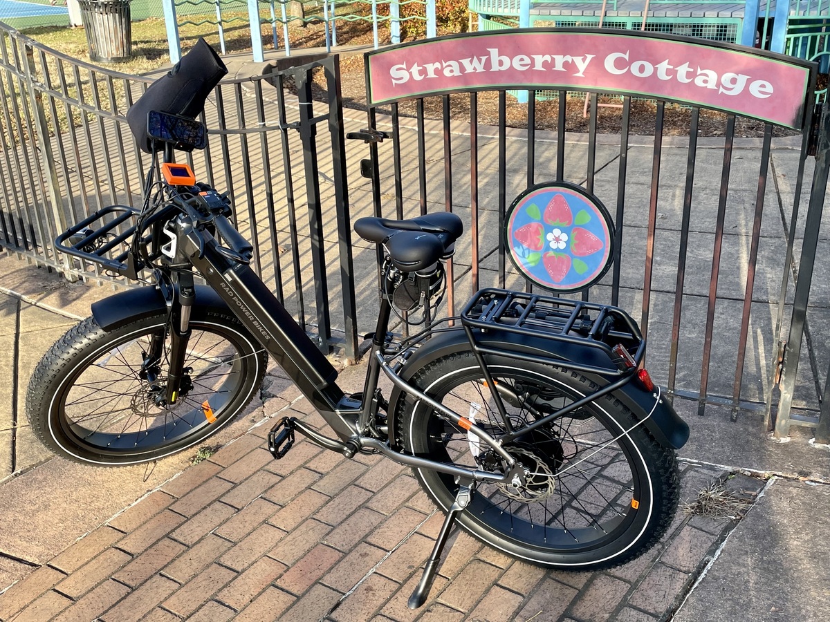 2022 Rad Power Bikes Rover 6 Plus Step Thru