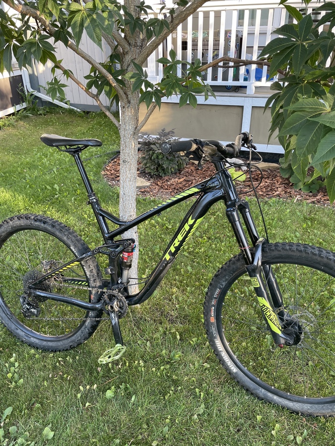2022 Trek Remedy 8