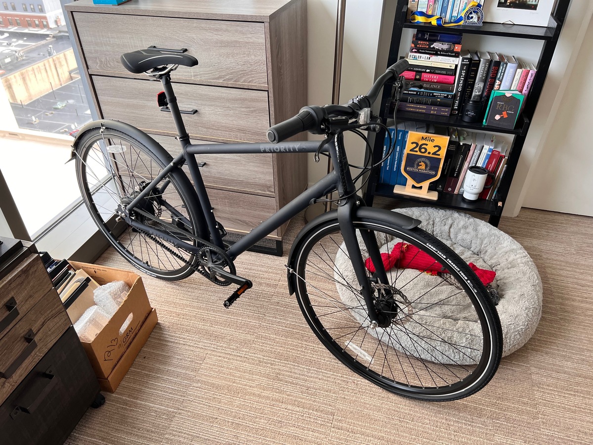 2022 Priority Bicycles Continuum Onyx