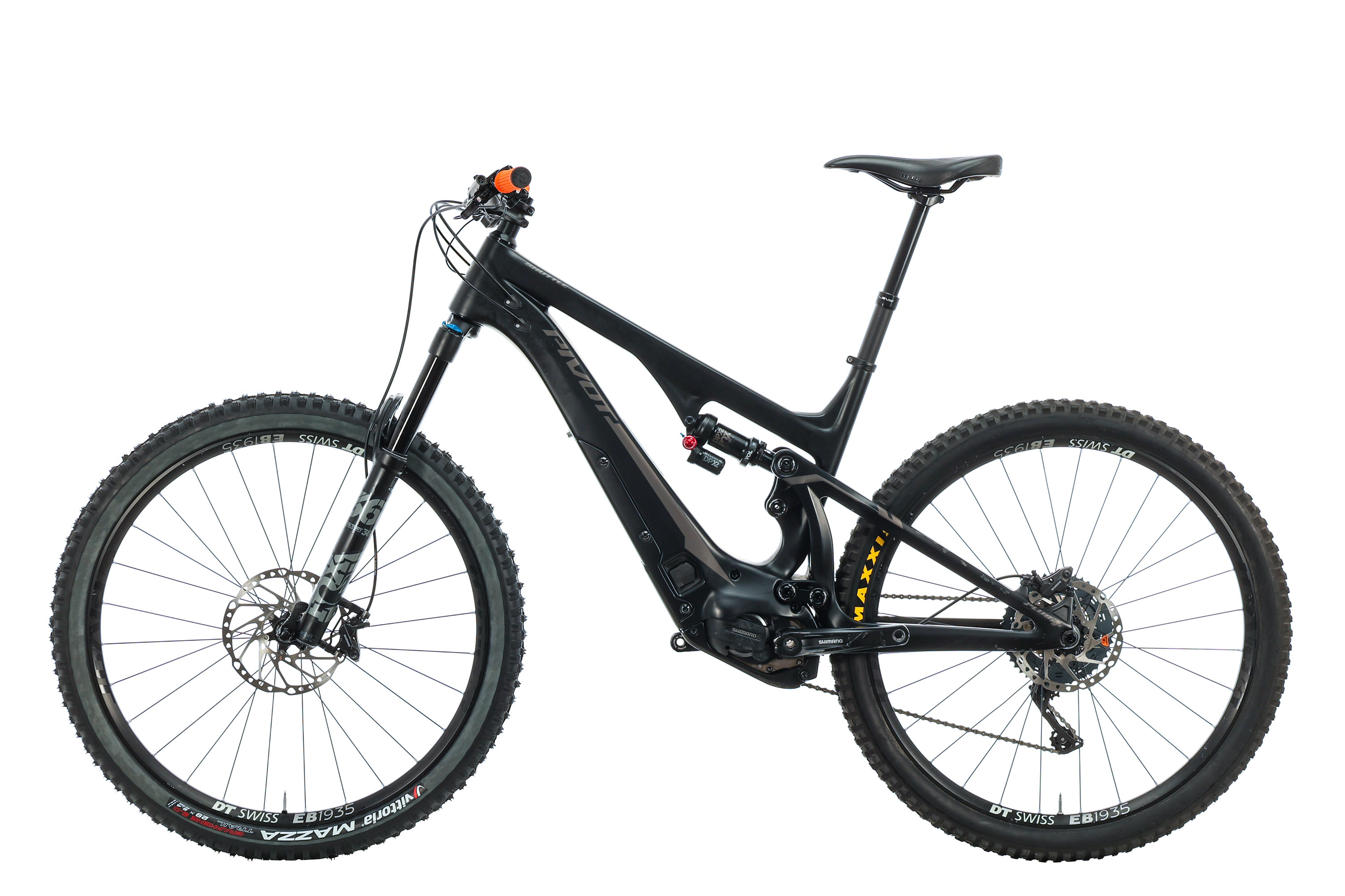 2020 Pivot Shuttle Race XT