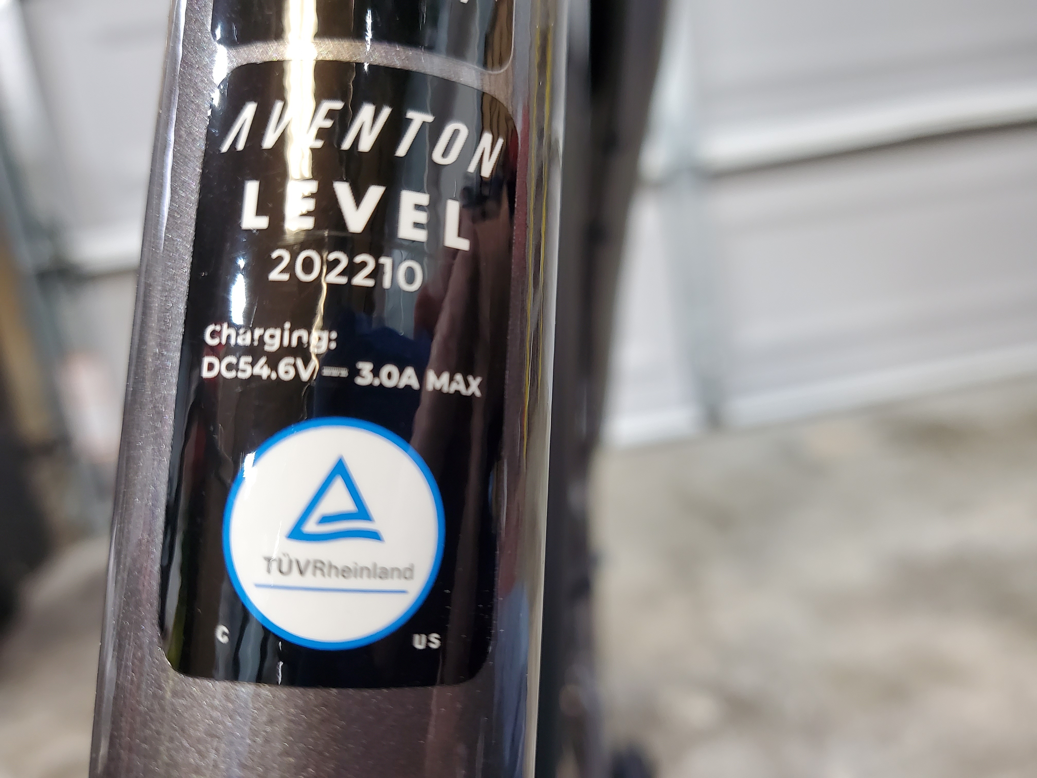 2022 Aventón Level.2