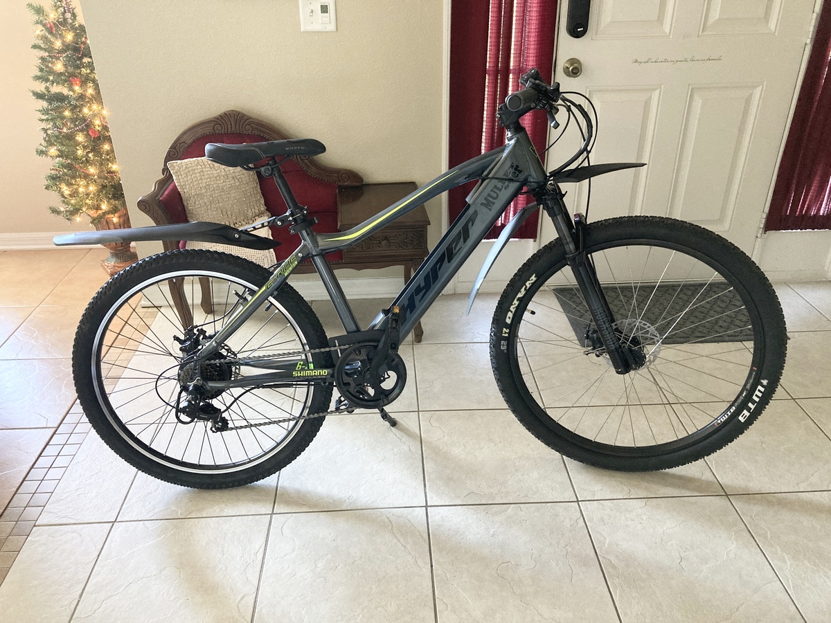 2022 Hyper Electric Pedal Assist 26 in. Mountain...