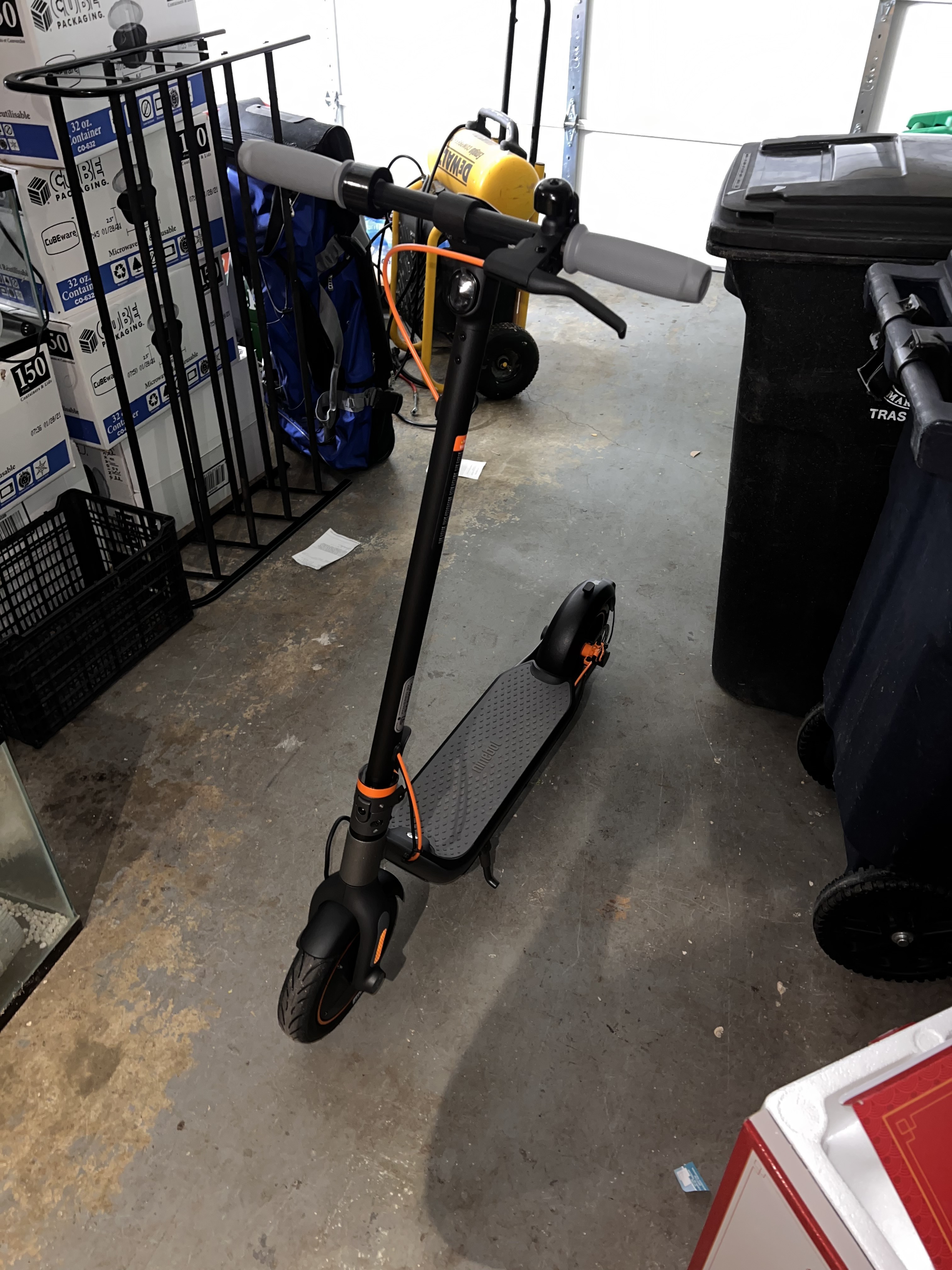 2022 Segway Ninebot Segway Ninebot Electric Kickscooter F35 e-scooter