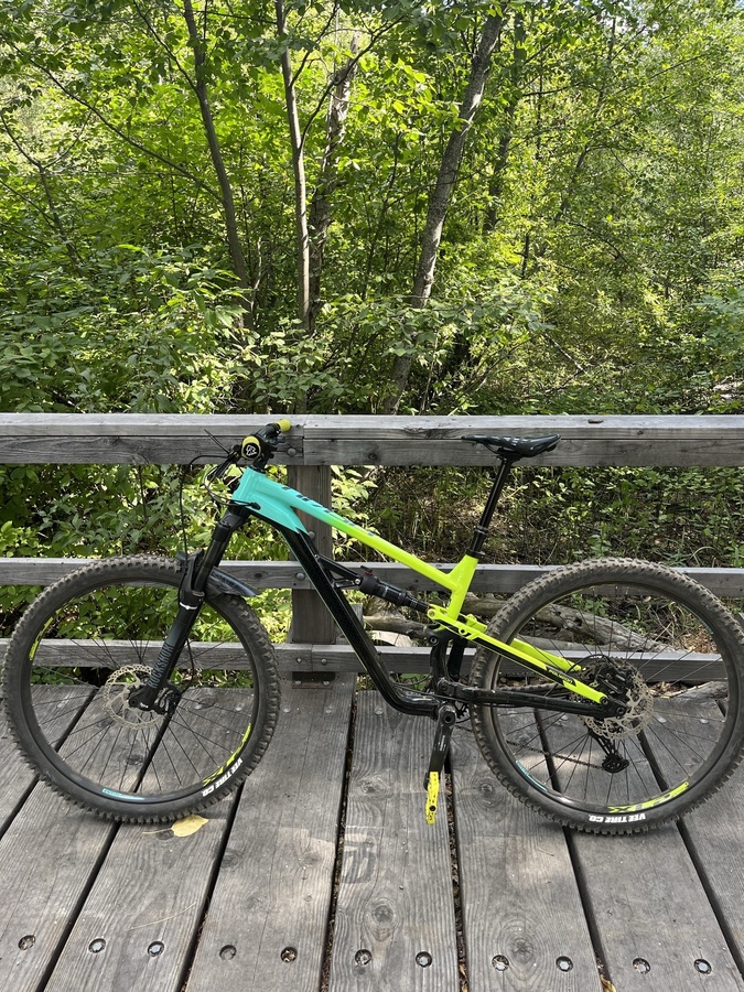 Stolen 2022 Polygon T7