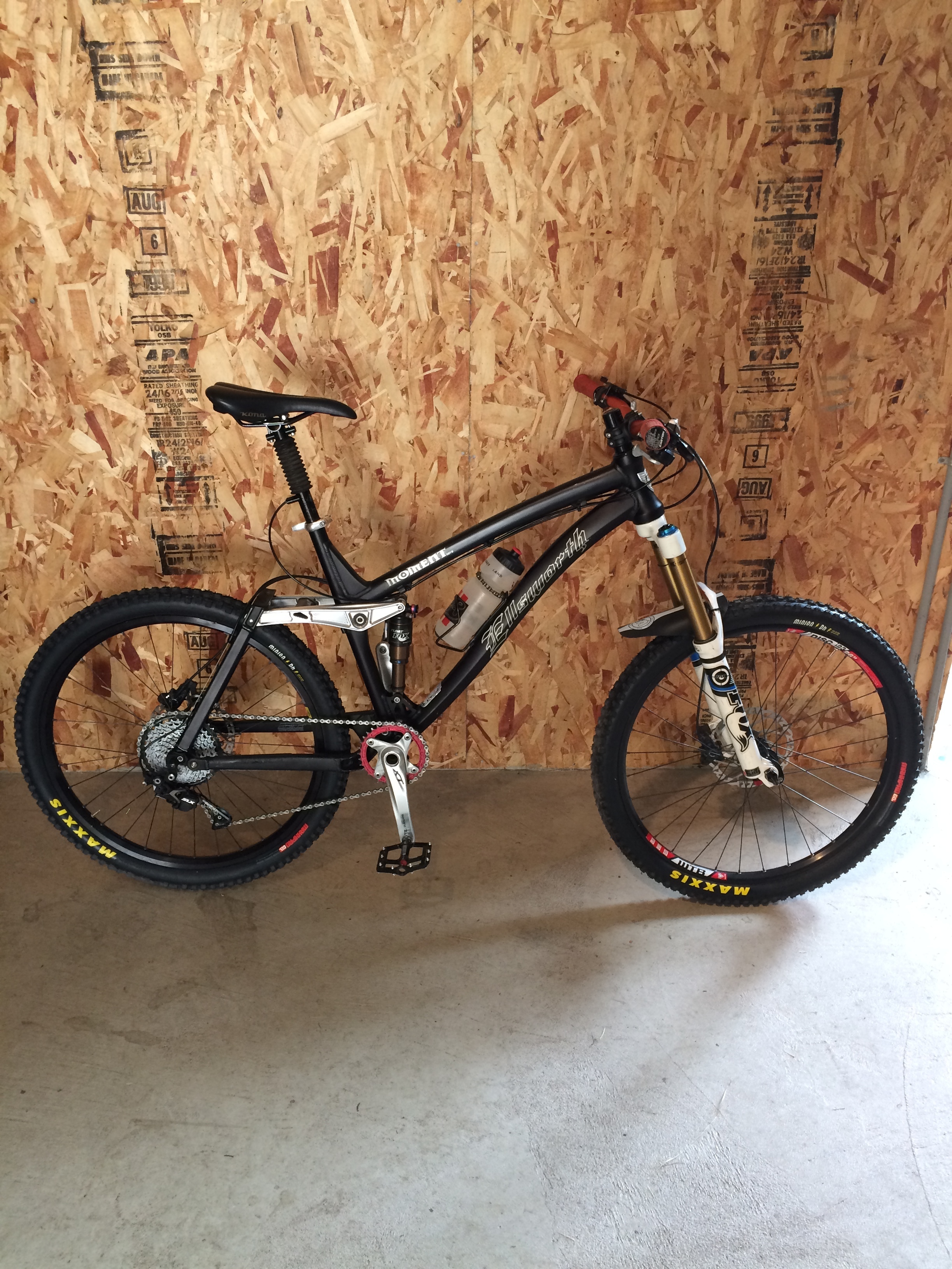 2012 Ellsworth Moment SST.2