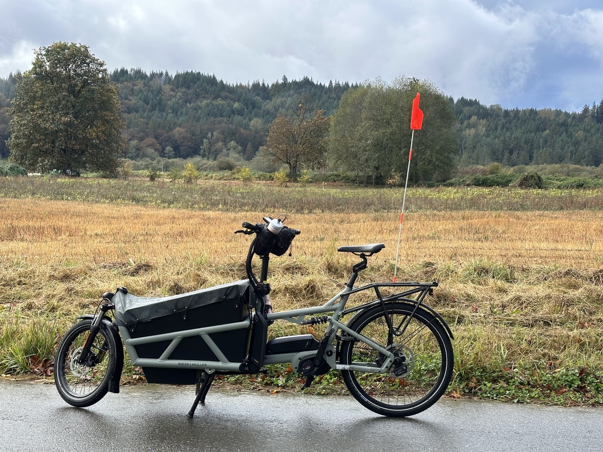 2022 Riese & Müller Load 60 cargo bike (front storage)