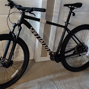 2022 Specialized Rockhopper Elite 29