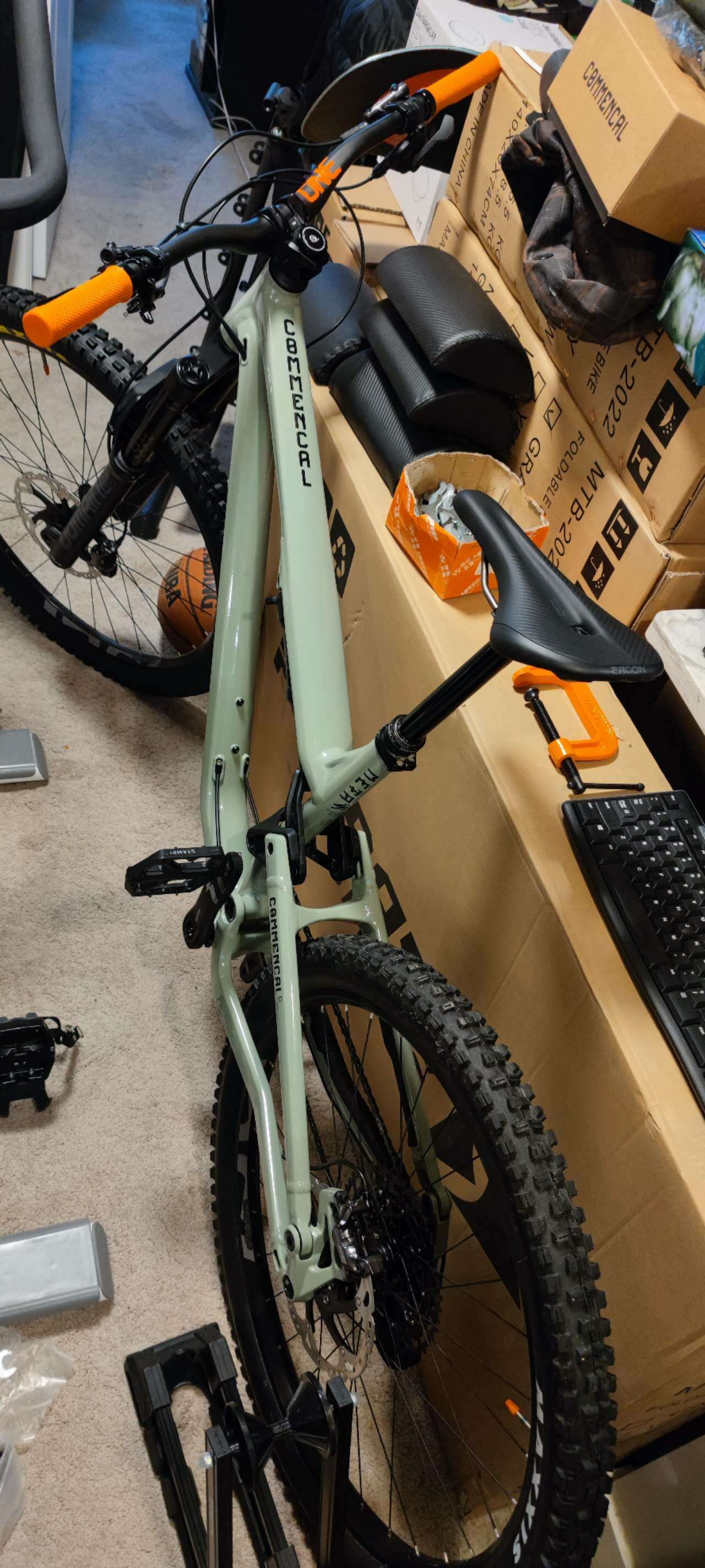 2022 Commencal Bikes META SX