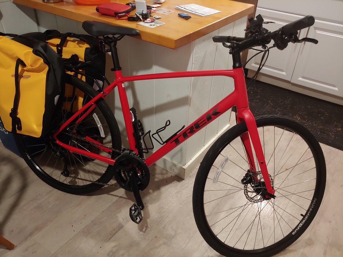 2023 Trek FX2 Disc