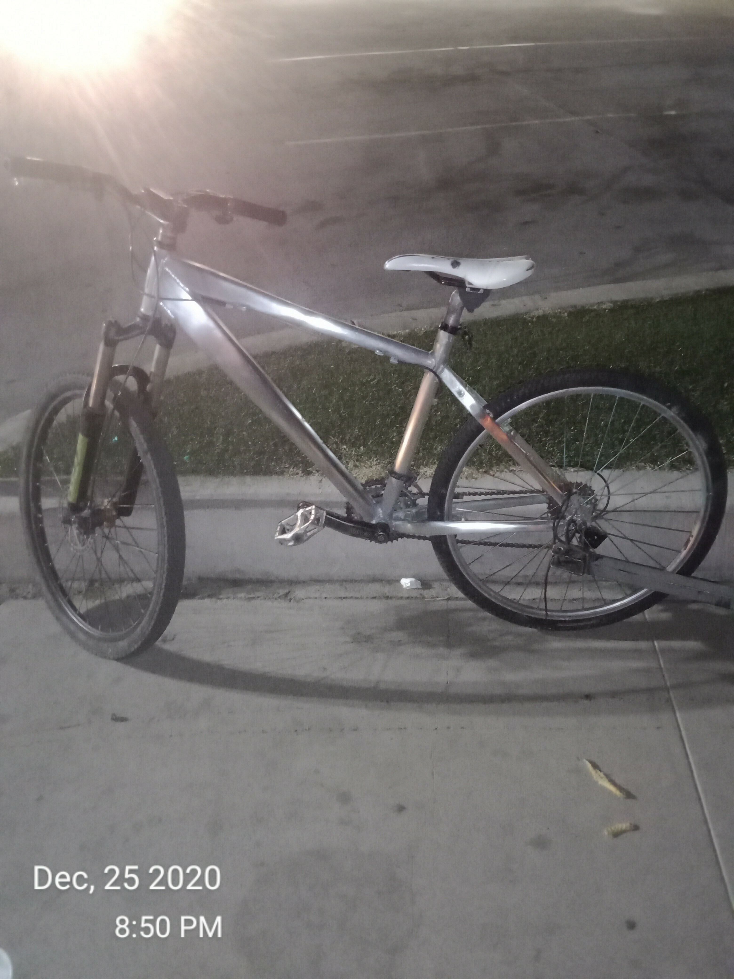 2020 Diamondback Hatch 2 hard tail box frame