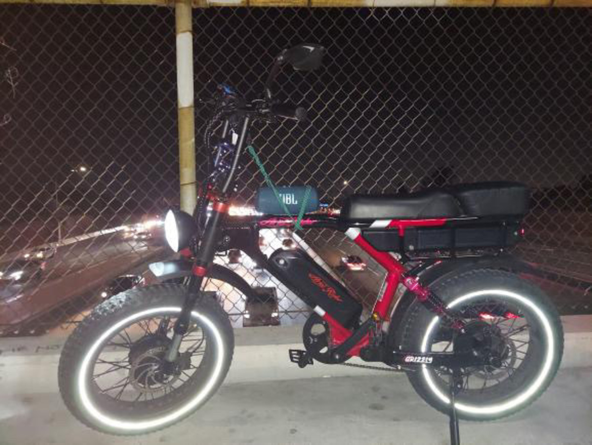 2022 Ariel Rider Grizzly