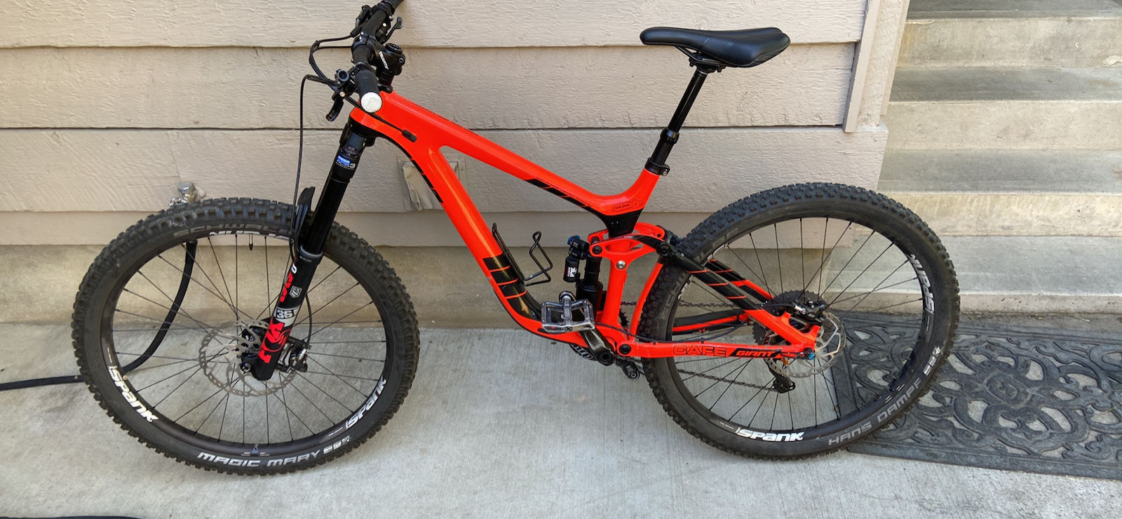 2017 Giant Reign Advanced 1