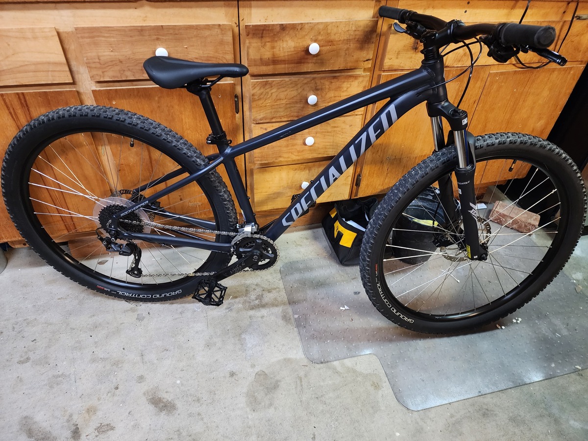 2022 Specialized Rockhopper Sport 29