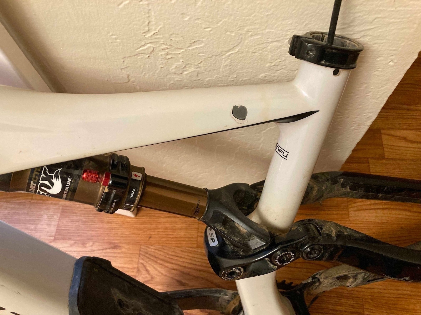 Stolen 2016 Specialized Rhyme