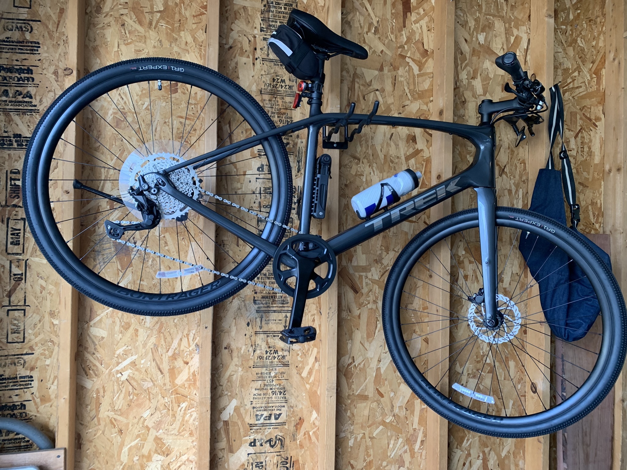 2023 Trek 400 series OCLV carbon