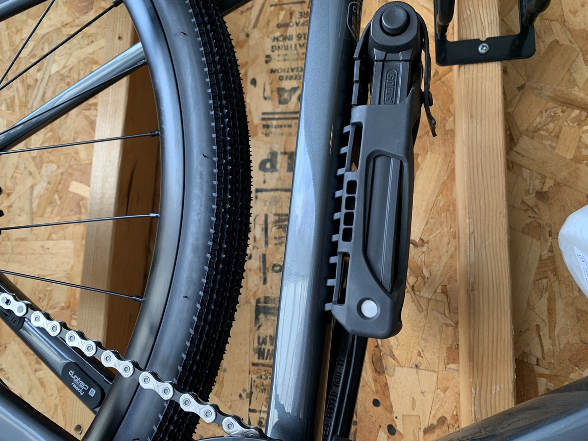 2023 Trek 400 series OCLV carbon