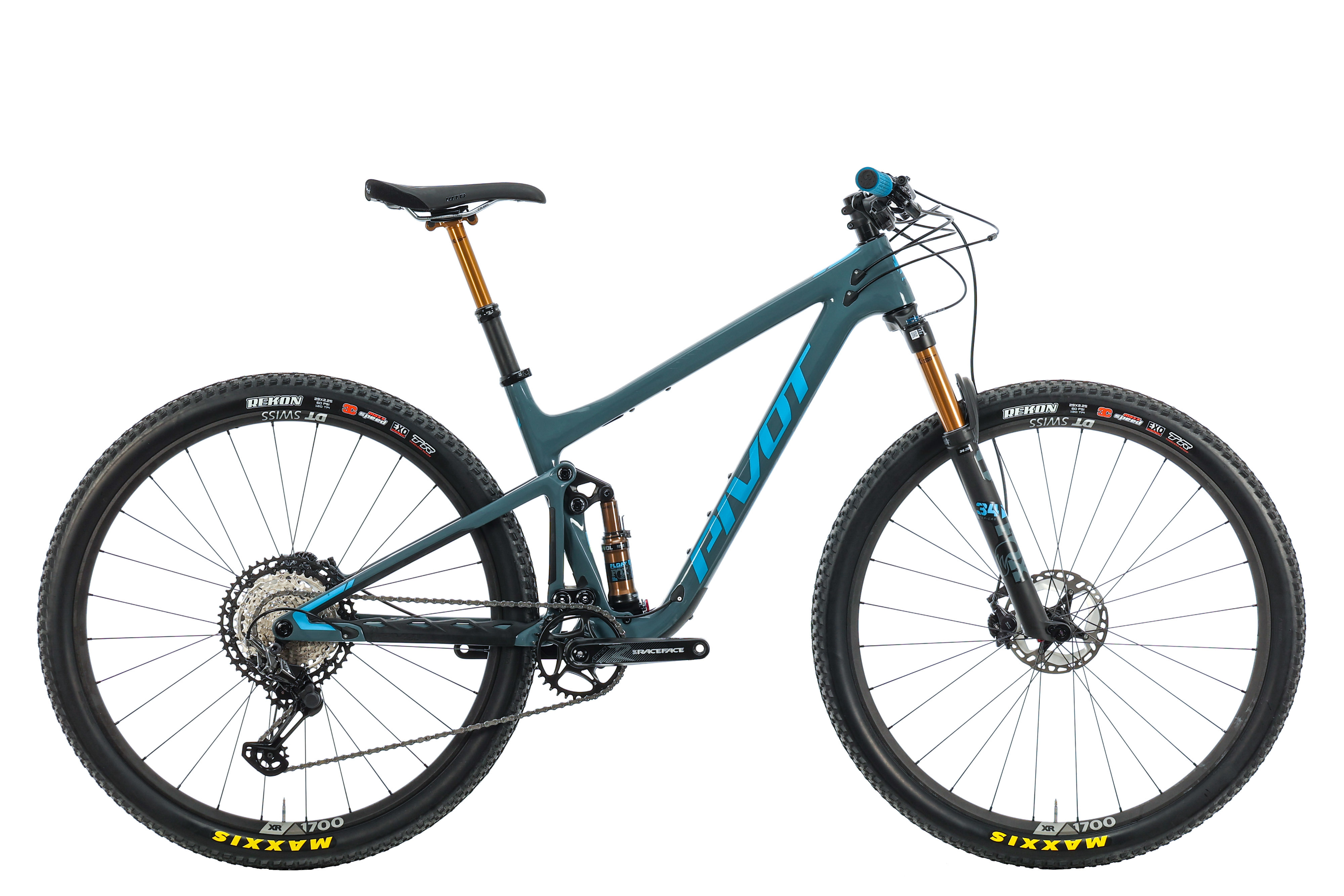 2022 Pivot Mach 4 SL Pro