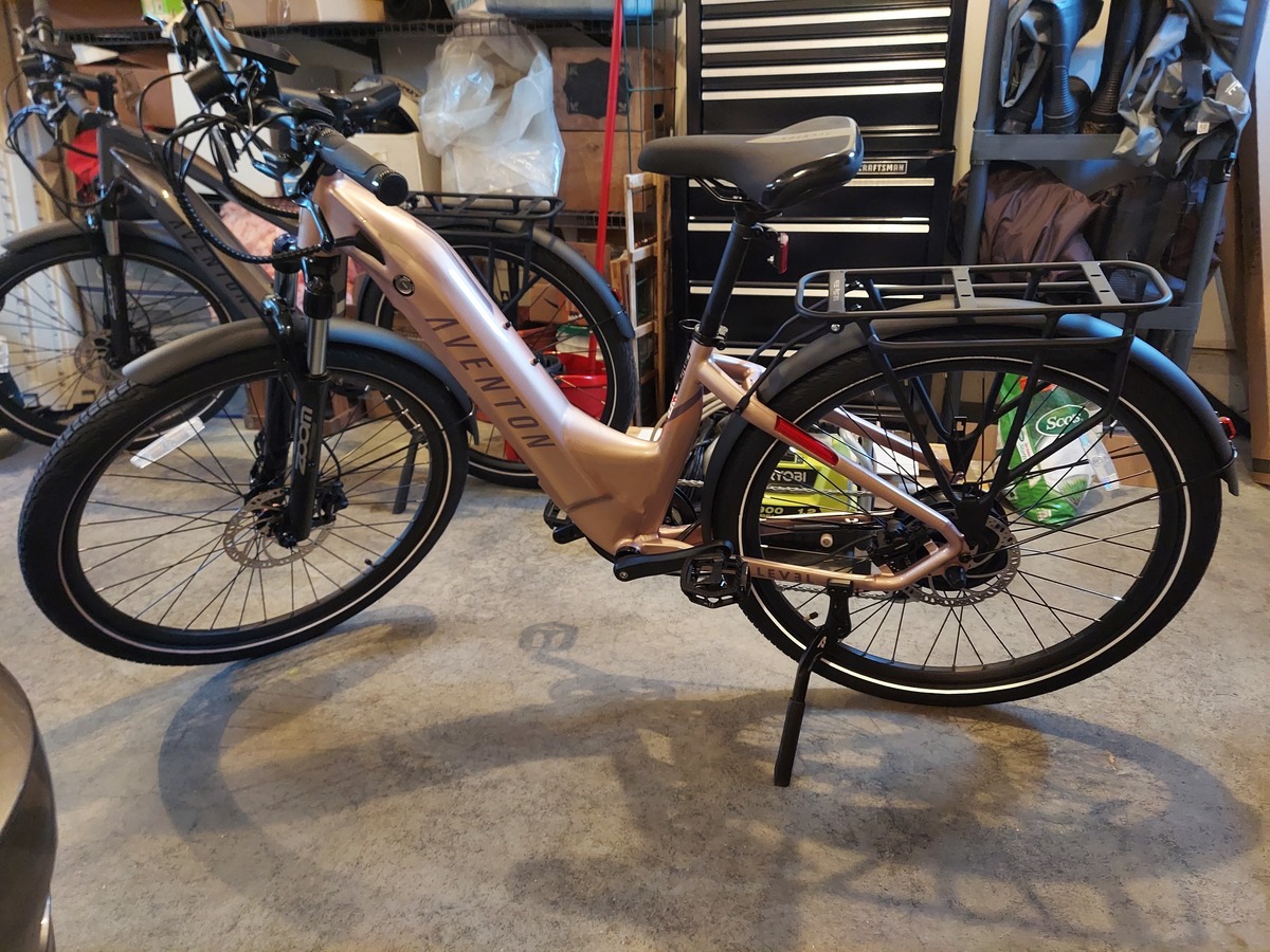 2022 Aventón Level.2 Step-Through Commuter Ebike