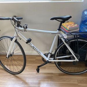 Vilano Shadow road bike