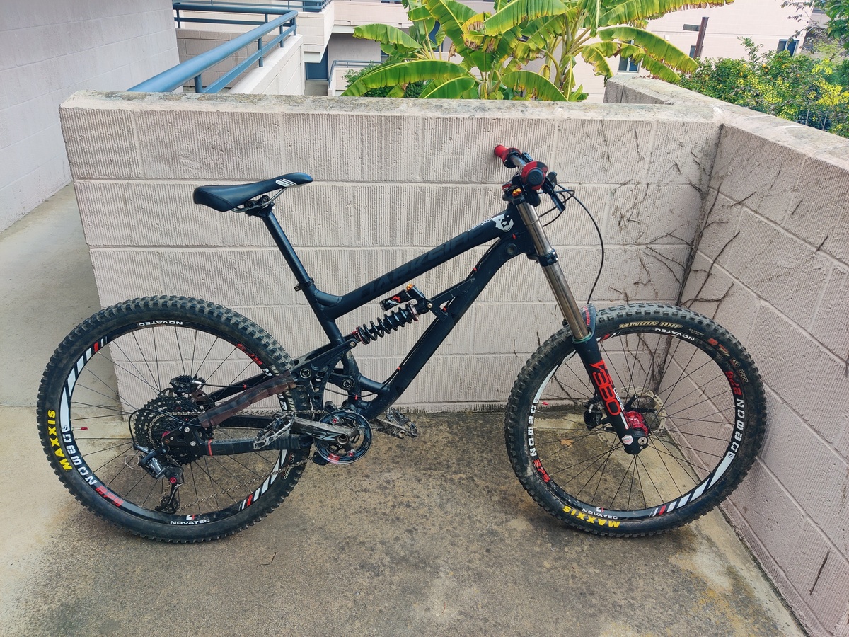 2018 Banshee Bikes Darkside