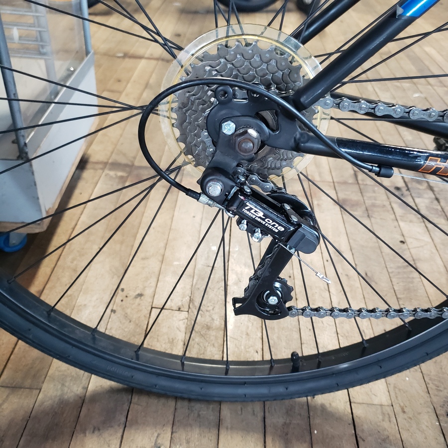 Mongoose Hotshot 700c