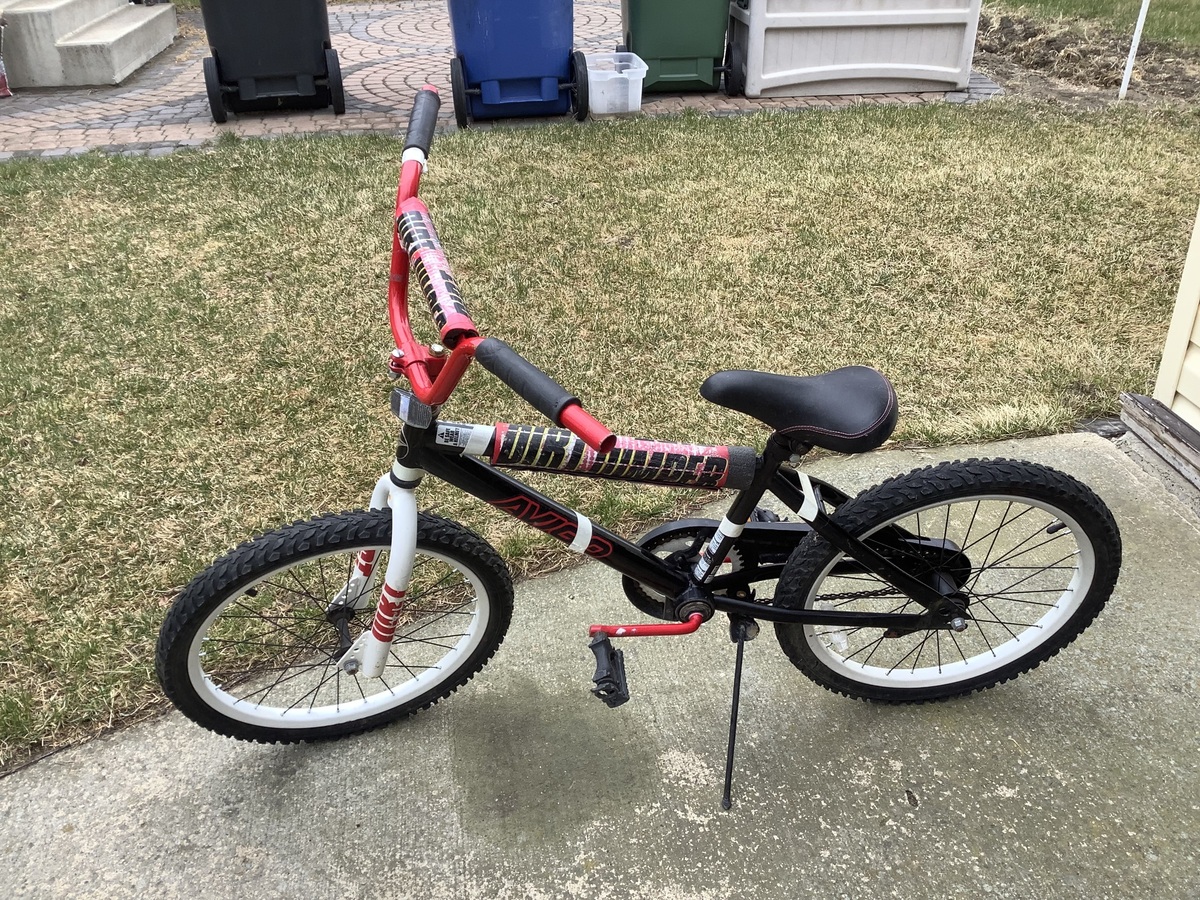 Dynacraft AVIGO Dirt bike